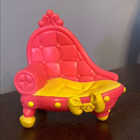 Hasbro | Toys | Littlest Pet Shop Couch Lounge Chair Hot Pink Yellow ...